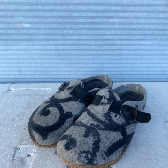 Haflinger | Shoes | Haflinger Womens Gray And Black Wool Patterned ...